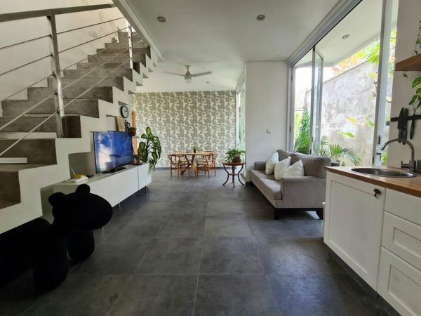 Villa Otilia: 3bed With Pool - Denpasar