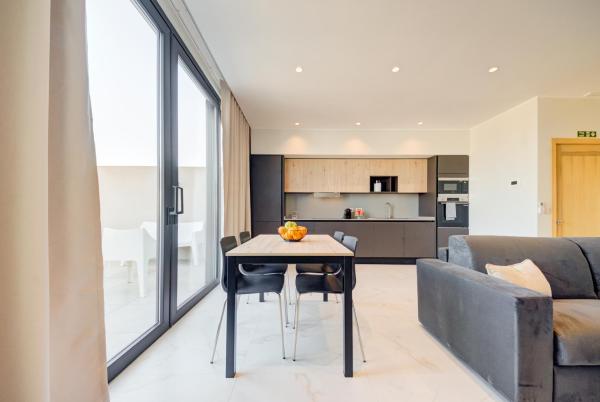 Mayfair By Premier Suites Mt - Malte