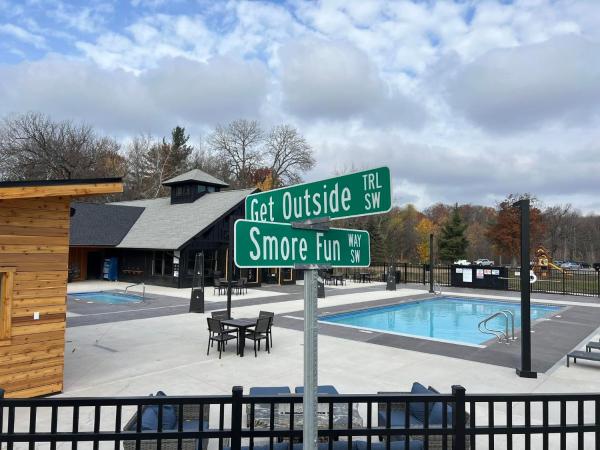 Quarterdeck Resort - Nisswa, MN