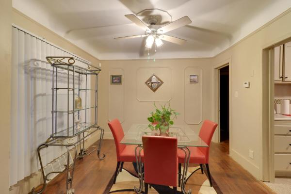 8 Mi To Ford Field Detroit Getaway With Fireplace! - Detroit