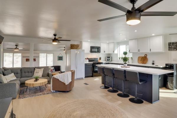 Updated Topock Home With Deck And Fire Pit! - 尼德爾斯
