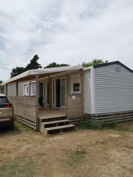 Mobil Home Climatisé Chez Mickaël Et Laëtitia - Gruissan