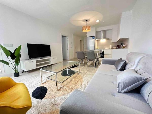 New Port, Free Parking Ybh2a - 比戈