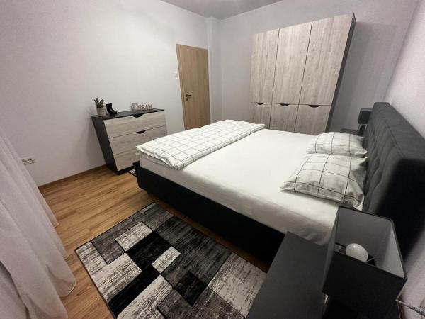 Emanuela Apartments - Pecica