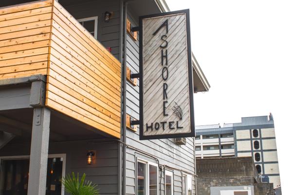 Ashore Hotel - Seaside, OR