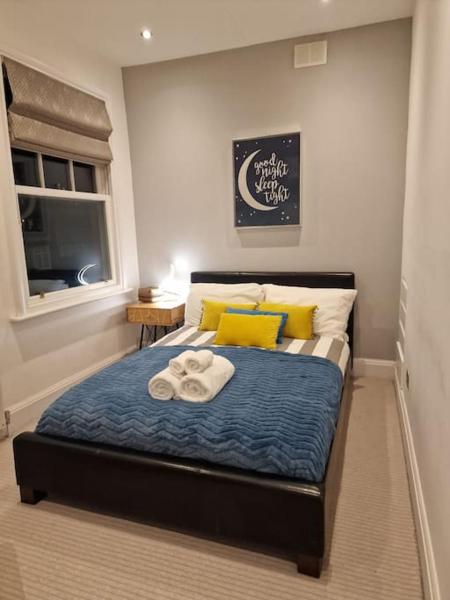 Quintessentially 'London' Flat - Hounslow