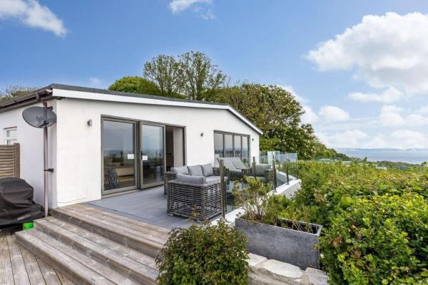 Cove Lodge - Weston