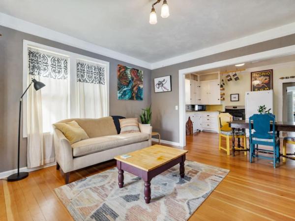 Charming 1909 St Johns Bungalow - Portland, OR