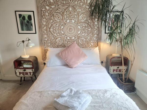 Stylish 2-bed Flat, Quick Access To London Sights - Bromley