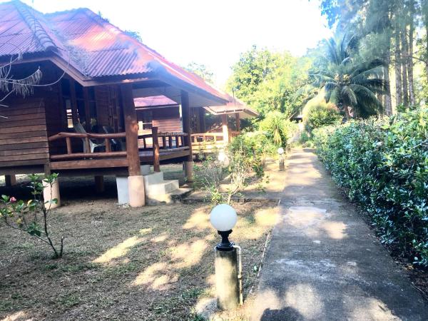 Namtok Bungalows - Krabi