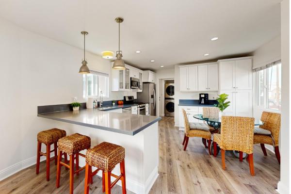 The Cliffside Bungalow - Coronado, CA