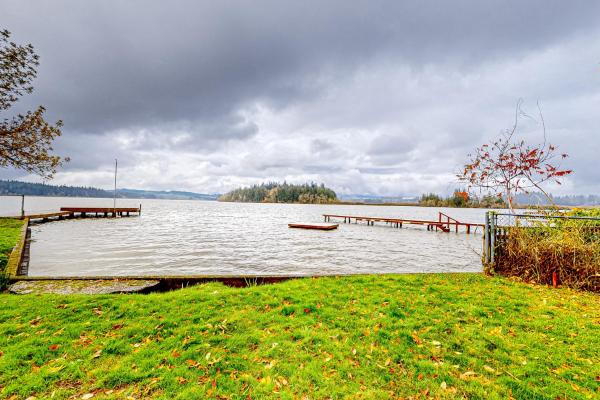 Silver Lake Serenity - Seaquest State Park, Castle Rock