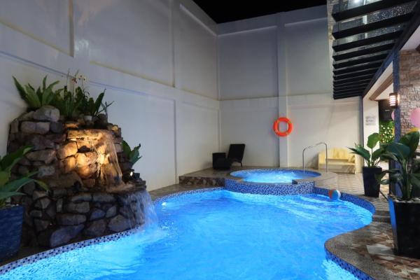 The Legacy Hotel - Lucena, Philippines