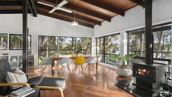 Lakeside At Copacabana - Terrigal