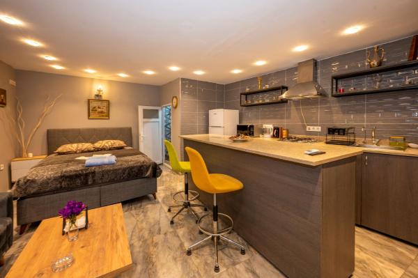 Sweet Romantic Room For 2 People - Şişli