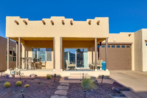 Pet-friendly Needles Vacation Rental Near River! - ニードルズ, CA