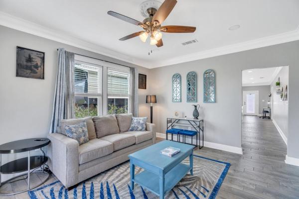 River Cottage Near The Airport - Kenner, LA