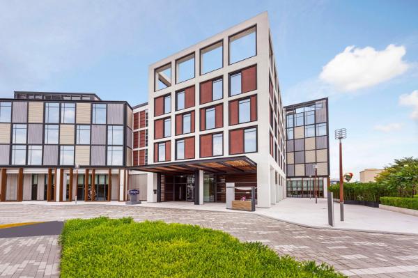 Hampton By Hilton Dubai Al Seef - دبي
