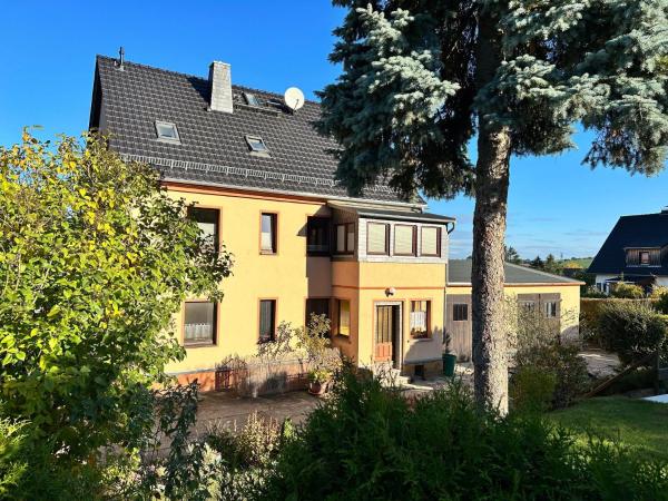 Castle Views & Comfort - Stolpen