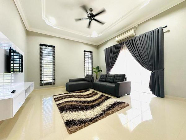 Nawra Iman Holiday Home - Dungun