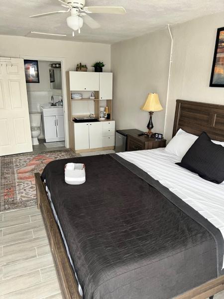 California King Cozy Comfort - Lake Okeechobee, FL
