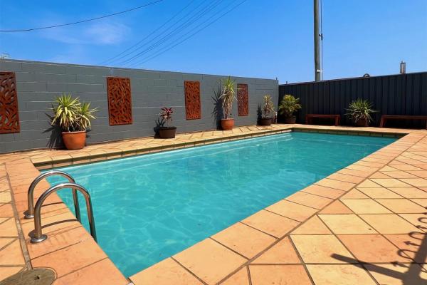 Burke & Wills Mt Isa - Mount Isa