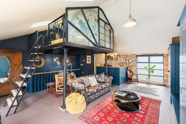 Pittville Loft Apartment - Central Cheltenham Highly Rated With Free Parking - Cotswolds