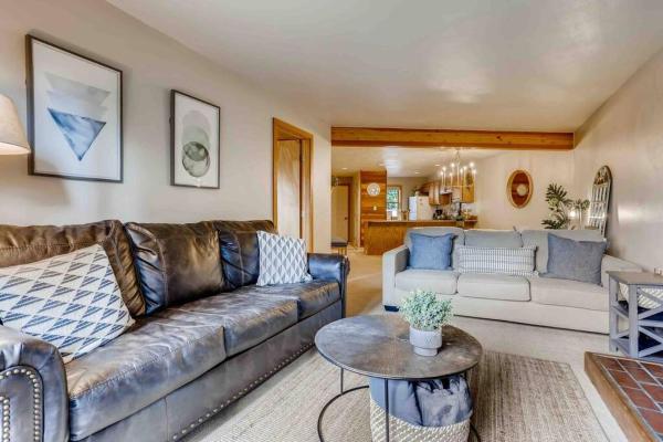 Cozy Ski Condo + Hot Tub + Fireplace + Heated Pool - 銀座