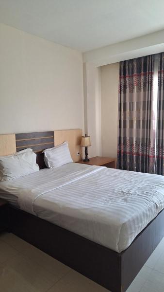 D'sapphire Hasanah Guesthouse - Malang