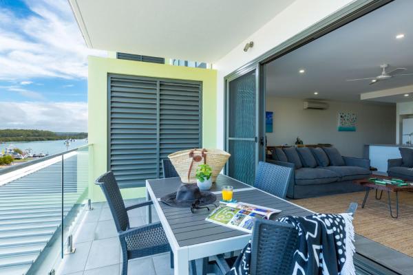 Ishtar Apartment 5- Water Views - Australia