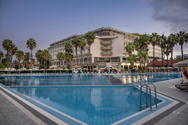 Adora Hotel & Resort - Kundu