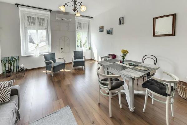 Bright Sunny Apt At Keleti Station,near Citycenter - Budapest