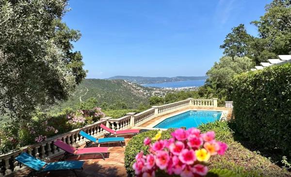 Villa De Charme à Rayol-canadel-sur-mer Avec Piscine - Rayol-Canadel-sur-Mer