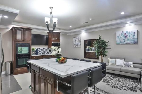 Disneyland Knott's Berry 2 Bedroom Guest House - Newport Beach, CA