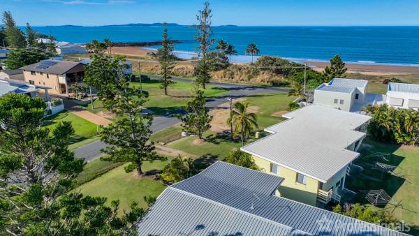 Island Pines - Yeppoon