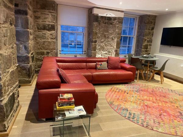 Joivy Elegant Home At The Heart Of The Royal Mile - Leith