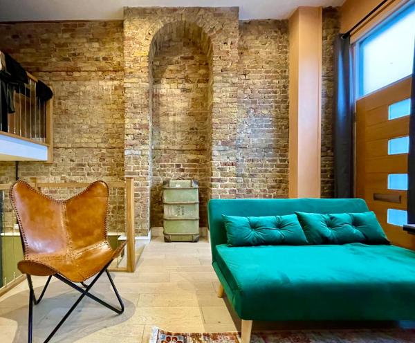 Exposed Brick Flat Finsbury Park - City of London