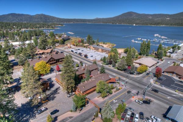 Robinhood Resort - Big Bear, CA