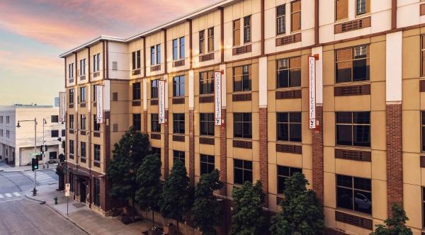 Copperleaf Boutique Hotel & Spa; Bw Premier Collection - Appleton, WI