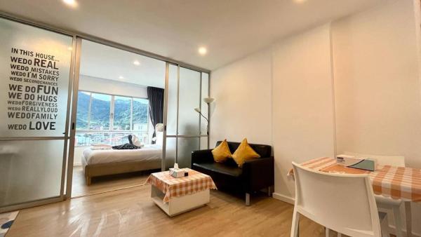 Top Floor One Br Apartment Between Patonghkt City - Phuket district, Thailand