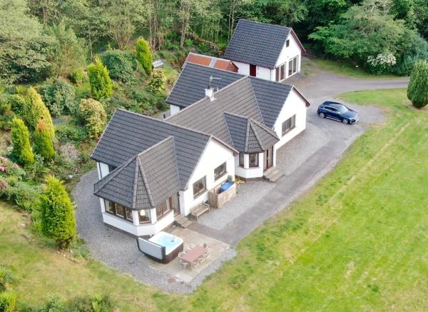 Wildwood Cottage With Hot Tub - Glencoe