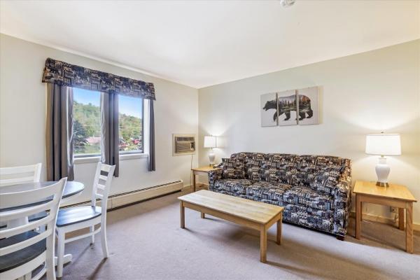 Cedarbrook Deluxe One Bedroom Suite With Outdoor Heated Pool 21517 - Killington, VT