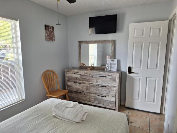 Pily's Vintage Stay Room Full Bed - Winter Park, FL
