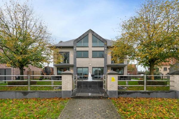 J And R Flanders Fields Holiday Homes - United Kingdom