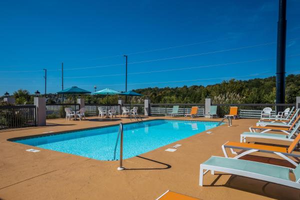 Quality Inn - Douglas Lake, TN