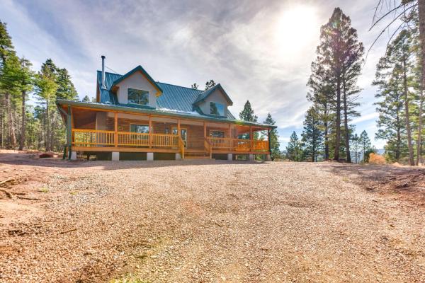 Private Ski-out Angel Fire Cabin Wraparound Porch - Angel Fire, NM