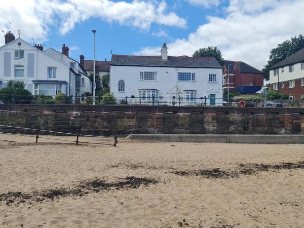 Sea-quinn Views - Cheshire