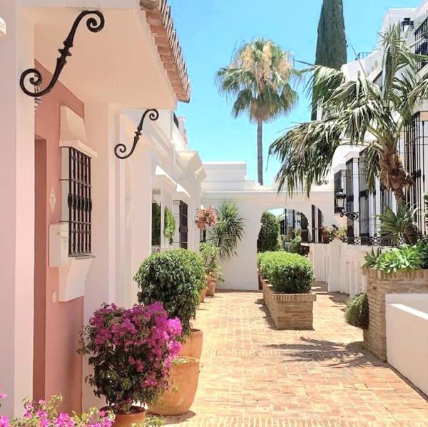 Aloha Pueblo Valle Del Golf, Puerto Banús - Marbella