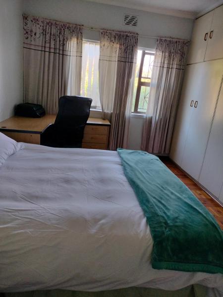 Near Grandwest - Claremont