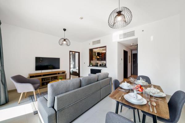 Cute 1 Br - Walk To Opera, Mall & Burj Khalifa - 